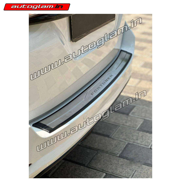 Toyota Fortuner Rear Trunk Chrome Trim - Premium Garnish – autoglam